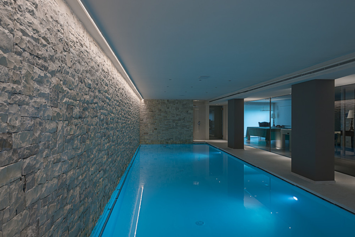 AT™ Ceiling/Wall Grazing System – Luminart Lighting